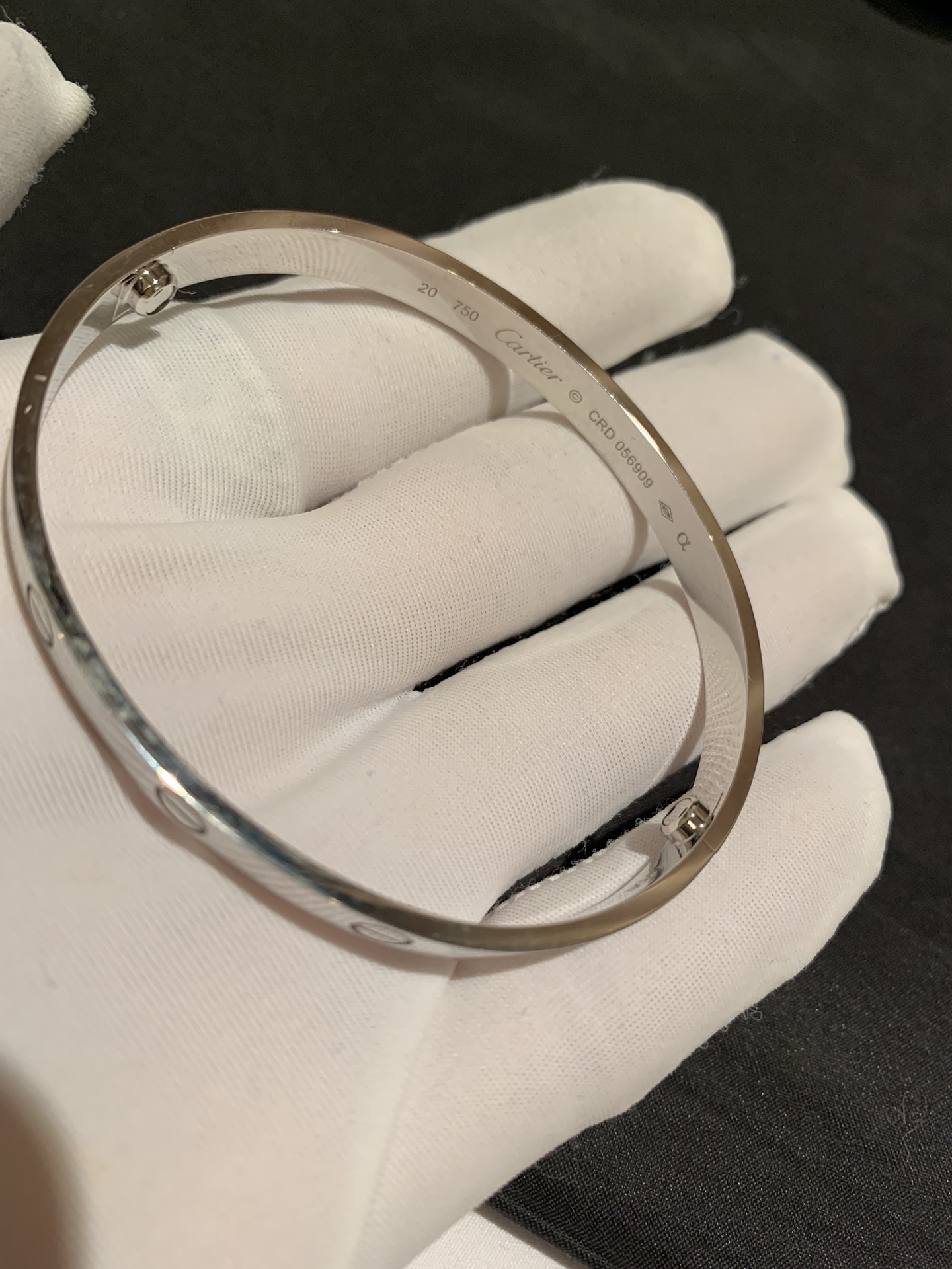 Love Bracelet - Diamond craftsman