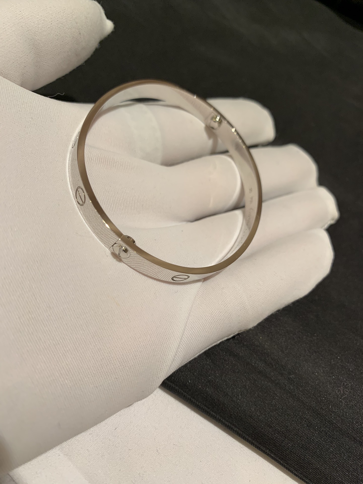 Love Bracelet - Diamond craftsman